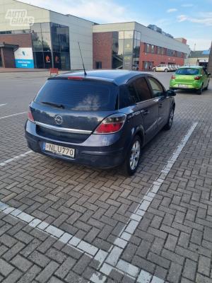 Blue Opel Astra 2007 in Trakai, with an engine capacity of 1.30 L and mileage of 312 thousand km for 650 €, photo 6 on AUTOMOTO.COM.LV