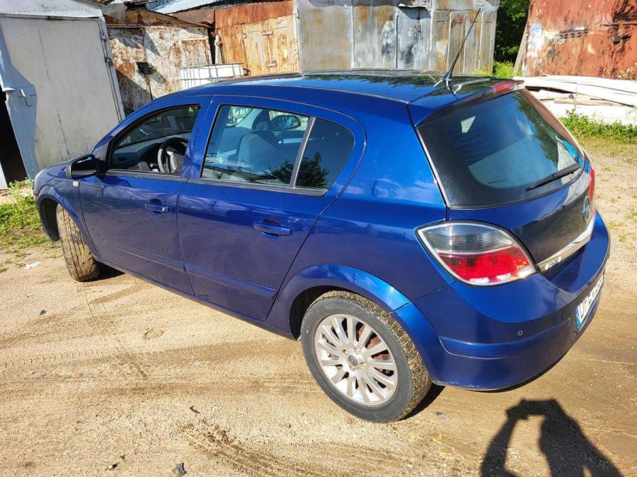 Zils Opel Astra 2007 Panevēža, ar dzinēja tilpumu 1.36 L un nobraukumu 137 tūkst. km par 690 €, foto 5 vietnē AUTOMOTO.COM.LV