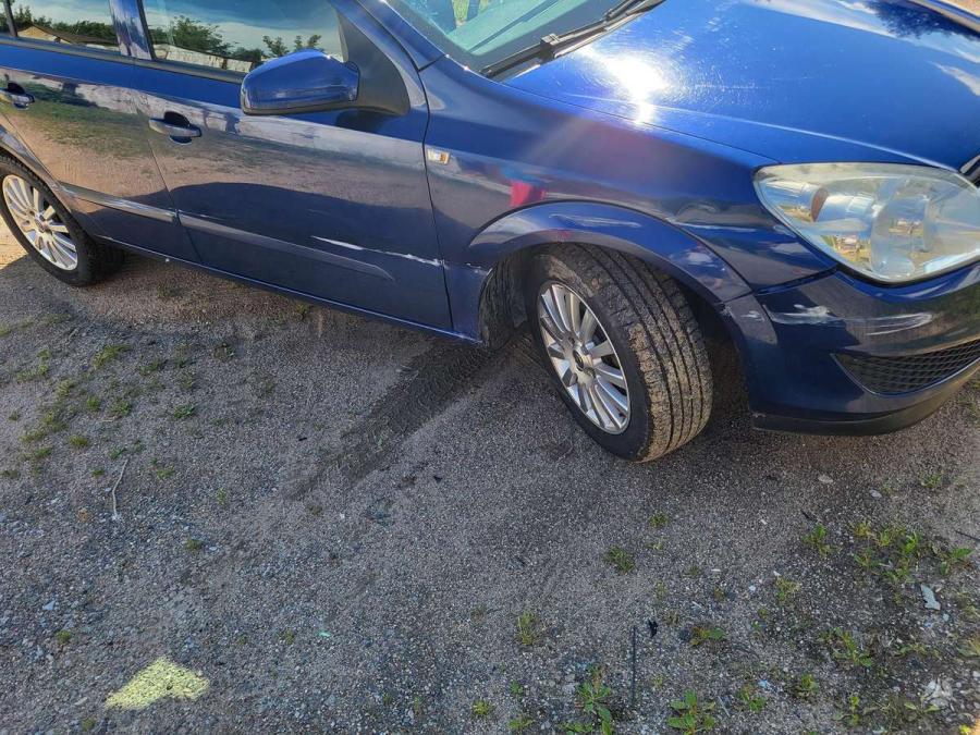 Zils Opel Astra 2007 Panevēža, ar dzinēja tilpumu 1.36 L un nobraukumu 137 tūkst. km par 690 €, foto 7 vietnē AUTOMOTO.COM.LV