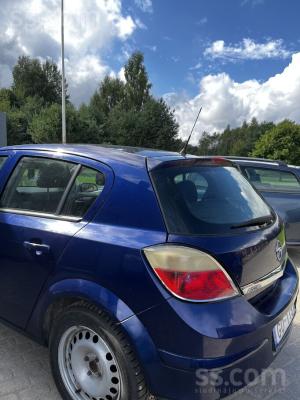 Zils Opel Astra 2007 Valmiera, ar dzinēja tilpumu 1.60 L un nobraukumu 186 tūkst. km par 1000 €, foto 11 vietnē AUTOMOTO.COM.LV