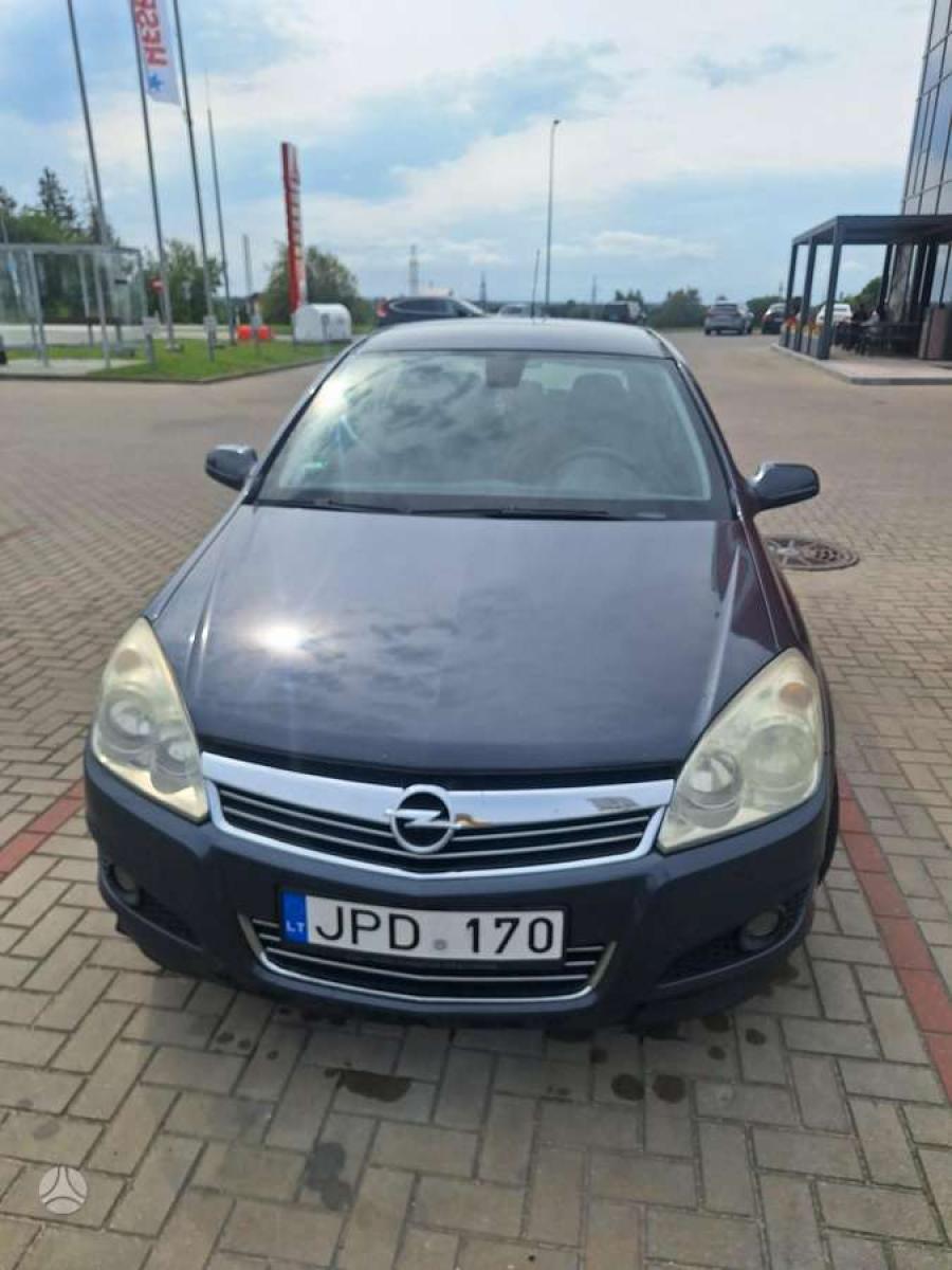 Zils Opel Astra 2007 Alīta, ar dzinēja tilpumu 1.91 L un nobraukumu 261 tūkst. km par 2000 €, foto 1 vietnē AUTOMOTO.COM.LV