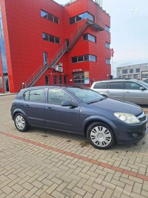 Zils Opel Astra 2007 Alīta, ar dzinēja tilpumu 1.91 L un nobraukumu 261 tūkst. km par 2000 €, foto 5 vietnē AUTOMOTO.COM.LV