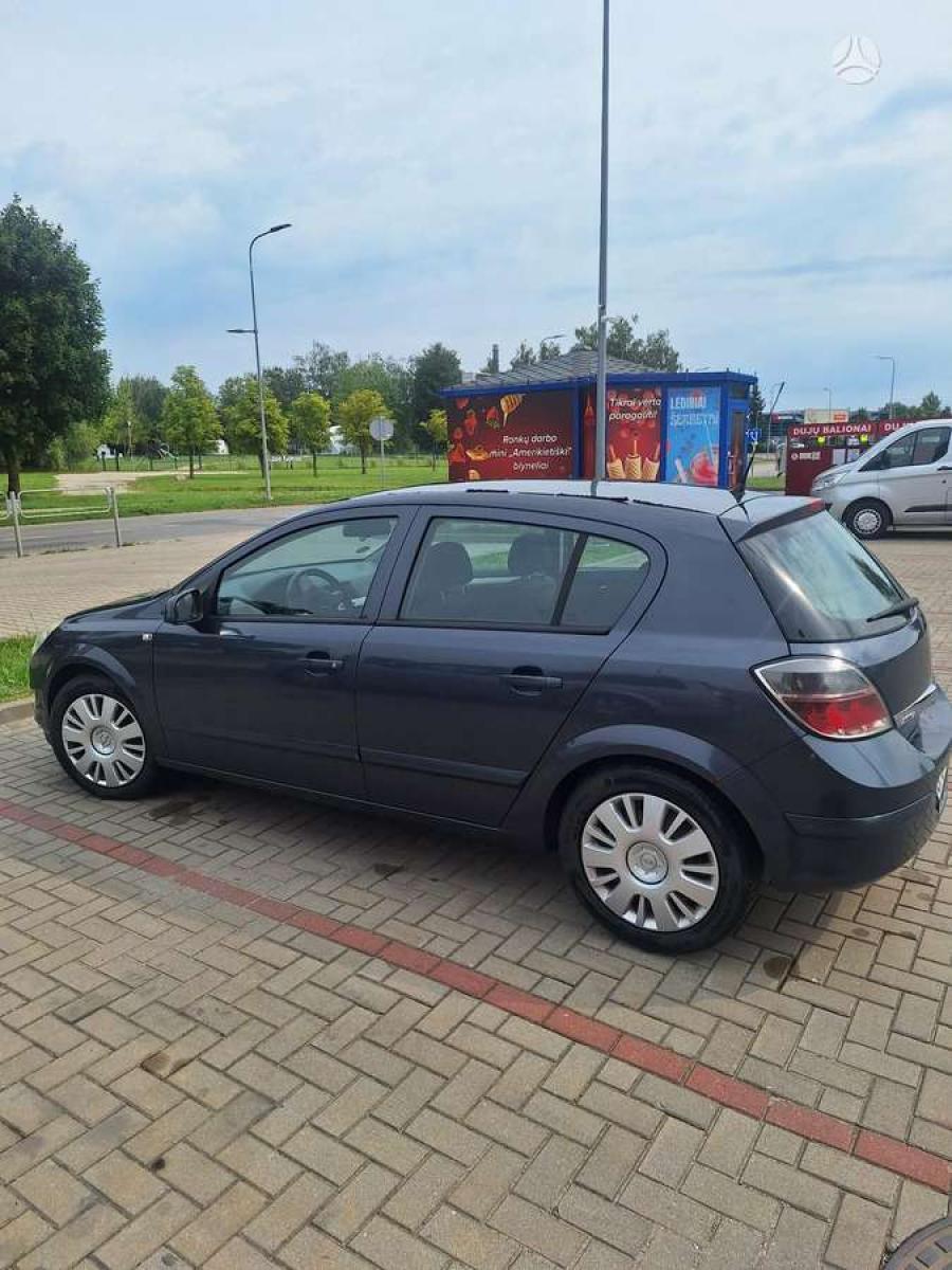 Zils Opel Astra 2007 Alīta, ar dzinēja tilpumu 1.91 L un nobraukumu 261 tūkst. km par 2000 €, foto 6 vietnē AUTOMOTO.COM.LV