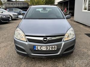 Zils Opel Astra 2007 Daugavpils, ar dzinēja tilpumu 1.70 L un nobraukumu 0 tūkst. km par 1250 €, foto 3 vietnē AUTOMOTO.COM.LV