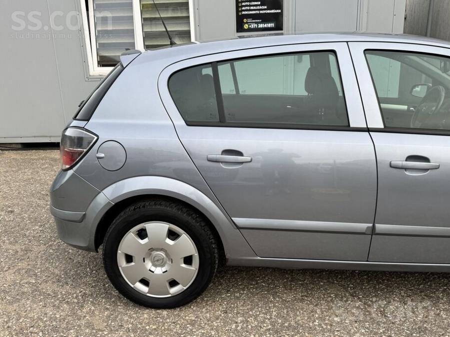 Zils Opel Astra 2007 Daugavpils, ar dzinēja tilpumu 1.70 L un nobraukumu 0 tūkst. km par 1250 €, foto 8 vietnē AUTOMOTO.COM.LV