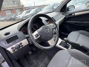 Zils Opel Astra 2007 Daugavpils, ar dzinēja tilpumu 1.70 L un nobraukumu 0 tūkst. km par 1250 €, foto 13 vietnē AUTOMOTO.COM.LV