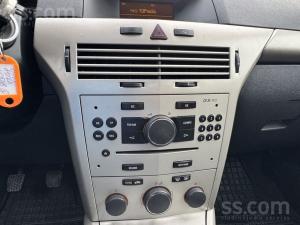 Zils Opel Astra 2007 Daugavpils, ar dzinēja tilpumu 1.70 L un nobraukumu 0 tūkst. km par 1250 €, foto 15 vietnē AUTOMOTO.COM.LV