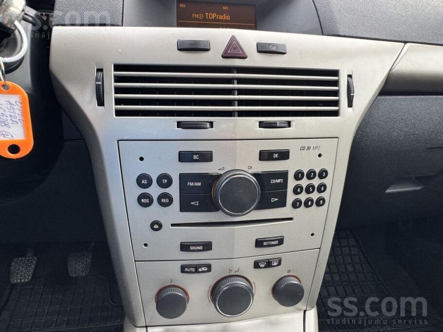 Zils Opel Astra 2007 Daugavpils, ar dzinēja tilpumu 1.70 L un nobraukumu 0 tūkst. km par 1250 €, foto 15 vietnē AUTOMOTO.COM.LV
