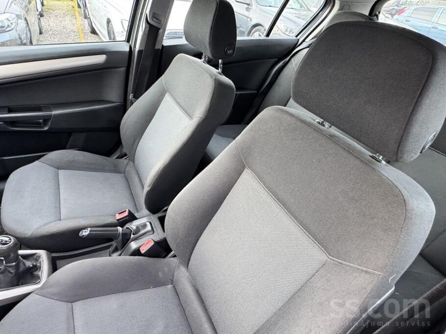 Zils Opel Astra 2007 Daugavpils, ar dzinēja tilpumu 1.70 L un nobraukumu 0 tūkst. km par 1250 €, foto 17 vietnē AUTOMOTO.COM.LV