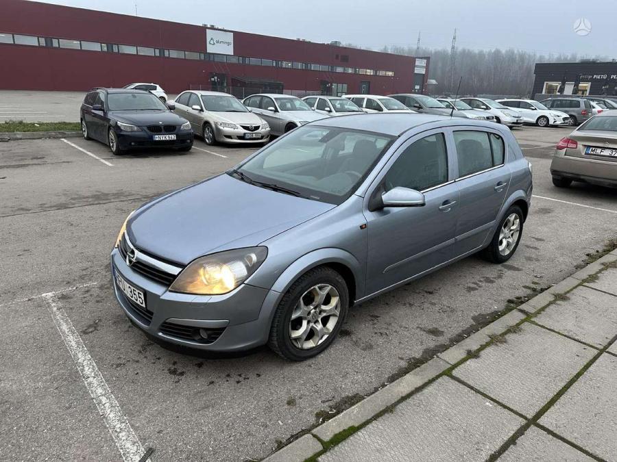 Zils Opel Astra 2008 Kauņa, ar dzinēja tilpumu 1.91 L un nobraukumu 357 tūkst. km par 1450 €, foto 6 vietnē AUTOMOTO.COM.LV