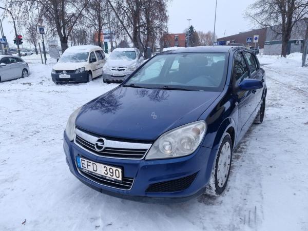 Blue Opel Astra 2008 in Kaunas, with an engine capacity of 1.70 L and mileage of 190 thousand km for 850 €, photo 4 on AUTOMOTO.COM.LV