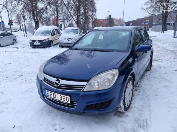 Blue Opel Astra 2008 in Kaunas, with an engine capacity of 1.70 L and mileage of 190 thousand km for 850 €, photo 4 on AUTOMOTO.COM.LV