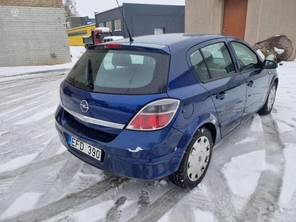 Zils Opel Astra 2008 Kauņa, ar dzinēja tilpumu 1.70 L un nobraukumu 191 tūkst. km par 750 €, foto 2 vietnē AUTOMOTO.COM.LV