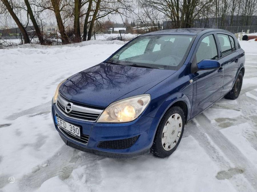 Zils Opel Astra 2008 Kauņa, ar dzinēja tilpumu 1.70 L un nobraukumu 191 tūkst. km par 750 €, foto 4 vietnē AUTOMOTO.COM.LV
