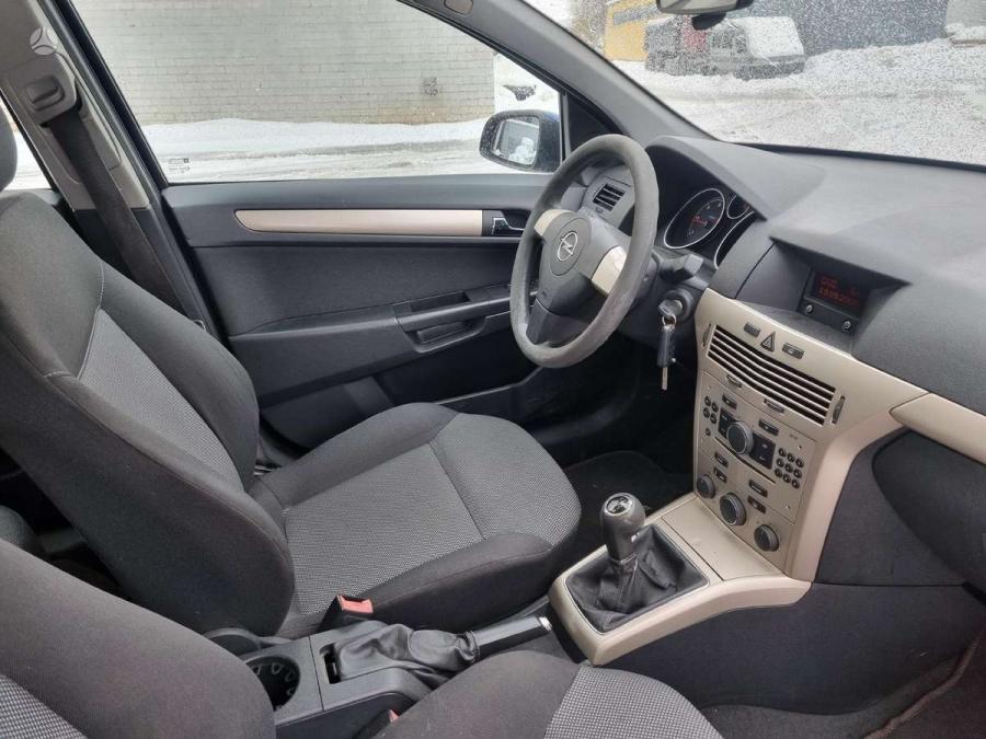 Zils Opel Astra 2008 Kauņa, ar dzinēja tilpumu 1.70 L un nobraukumu 191 tūkst. km par 750 €, foto 5 vietnē AUTOMOTO.COM.LV