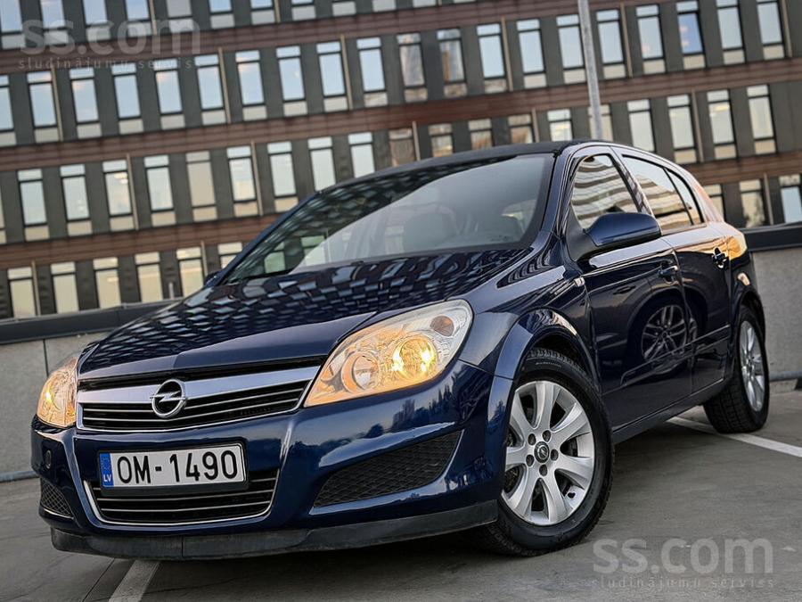 Zils Opel Astra 2008 Rīga, ar dzinēja tilpumu 1.70 L un nobraukumu 351 tūkst. km par 1000 €, foto 1 vietnē AUTOMOTO.COM.LV