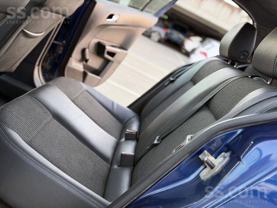Zils Opel Astra 2008 Rīga, ar dzinēja tilpumu 1.70 L un nobraukumu 351 tūkst. km par 1000 €, foto 10 vietnē AUTOMOTO.COM.LV