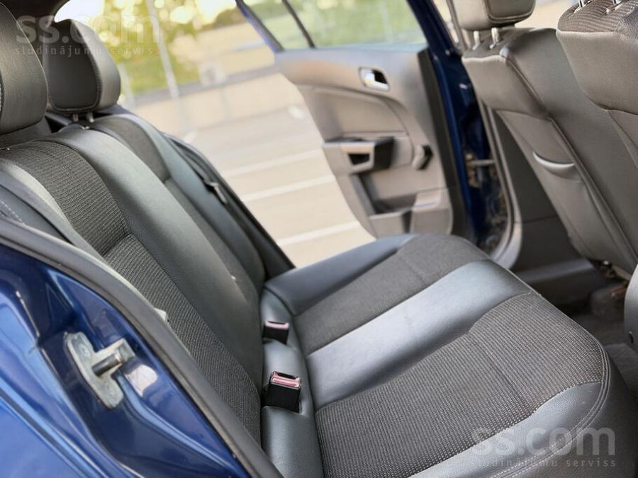 Zils Opel Astra 2008 Rīga, ar dzinēja tilpumu 1.70 L un nobraukumu 351 tūkst. km par 1000 €, foto 12 vietnē AUTOMOTO.COM.LV