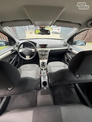 Zils Opel Astra 2009 Marijampole, ar dzinēja tilpumu 1.70 L un nobraukumu 206 tūkst. km par 950 €, foto 13 vietnē AUTOMOTO.COM.LV