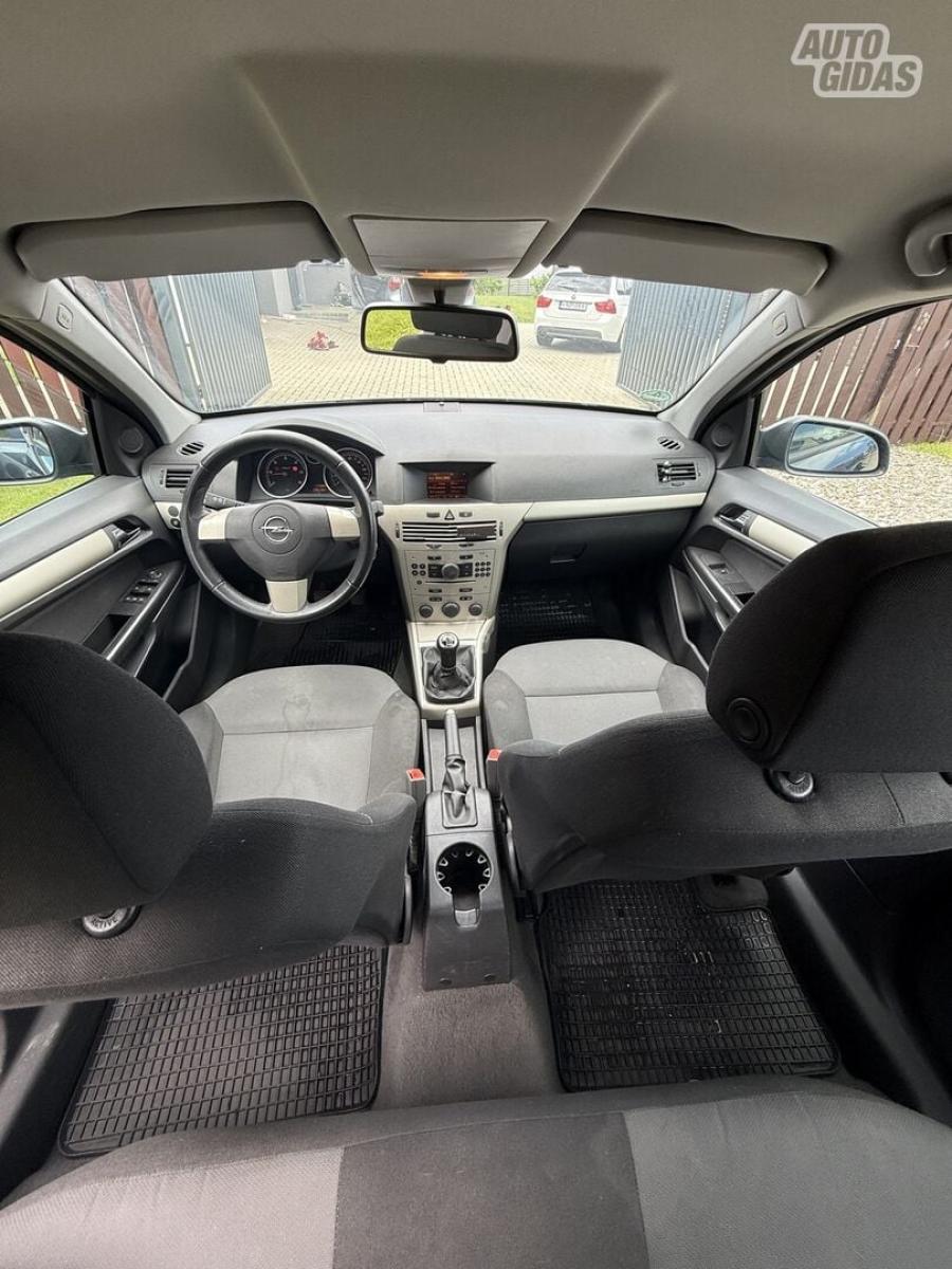 Zils Opel Astra 2009 Marijampole, ar dzinēja tilpumu 1.70 L un nobraukumu 206 tūkst. km par 950 €, foto 13 vietnē AUTOMOTO.COM.LV