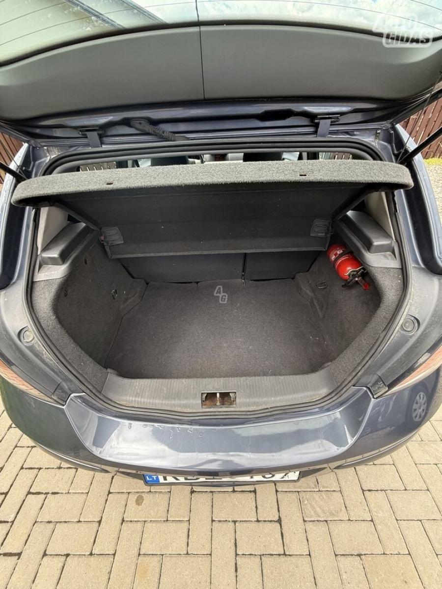 Zils Opel Astra 2009 Marijampole, ar dzinēja tilpumu 1.70 L un nobraukumu 206 tūkst. km par 950 €, foto 14 vietnē AUTOMOTO.COM.LV