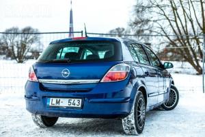 Zils Opel Astra 2009 Rīga, ar dzinēja tilpumu 1.30 L un nobraukumu 358 tūkst. km par 2290 €, foto 8 vietnē AUTOMOTO.COM.LV