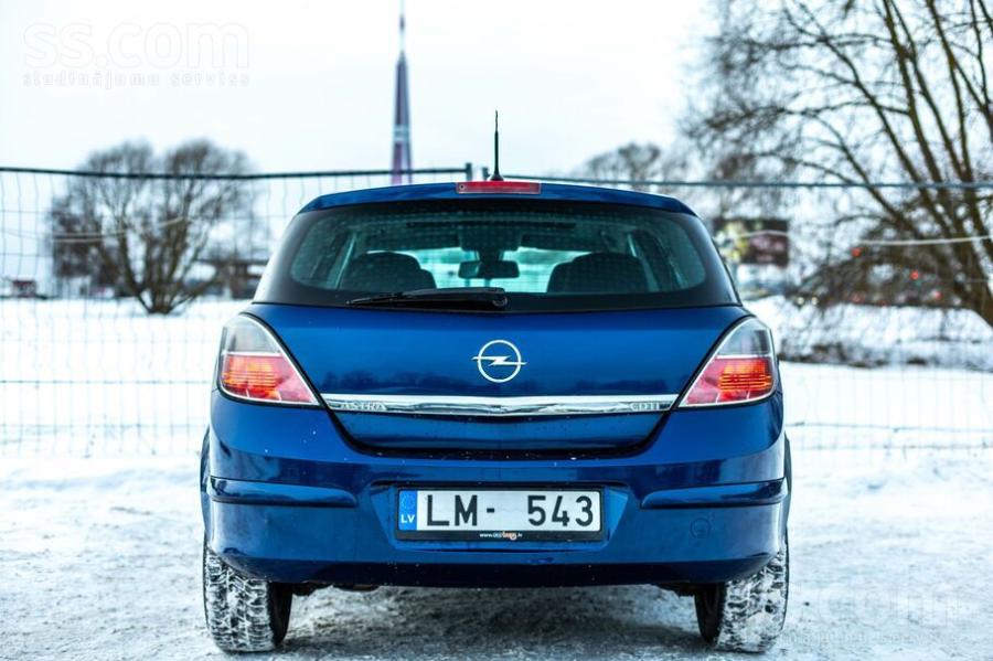 Zils Opel Astra 2009 Rīga, ar dzinēja tilpumu 1.30 L un nobraukumu 358 tūkst. km par 2290 €, foto 9 vietnē AUTOMOTO.COM.LV