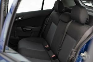 Zils Opel Astra 2009 Rīga, ar dzinēja tilpumu 1.30 L un nobraukumu 358 tūkst. km par 2290 €, foto 11 vietnē AUTOMOTO.COM.LV