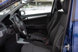 Zils Opel Astra 2009 Rīga, ar dzinēja tilpumu 1.30 L un nobraukumu 358 tūkst. km par 2290 €, foto 12 vietnē AUTOMOTO.COM.LV