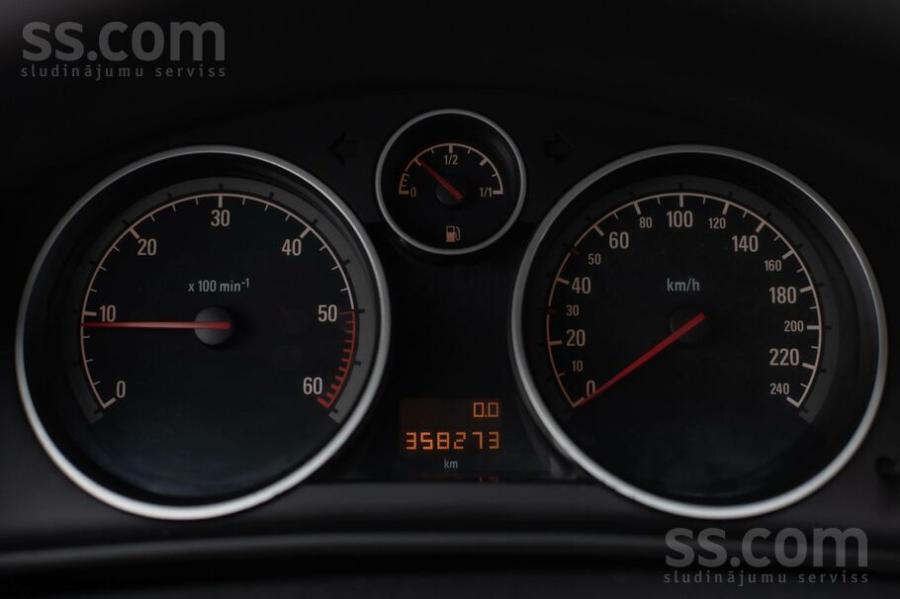 Zils Opel Astra 2009 Rīga, ar dzinēja tilpumu 1.30 L un nobraukumu 358 tūkst. km par 2290 €, foto 17 vietnē AUTOMOTO.COM.LV