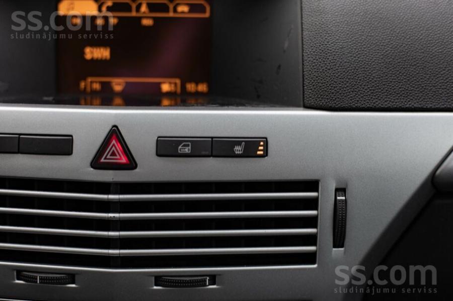 Zils Opel Astra 2009 Rīga, ar dzinēja tilpumu 1.30 L un nobraukumu 358 tūkst. km par 2290 €, foto 18 vietnē AUTOMOTO.COM.LV