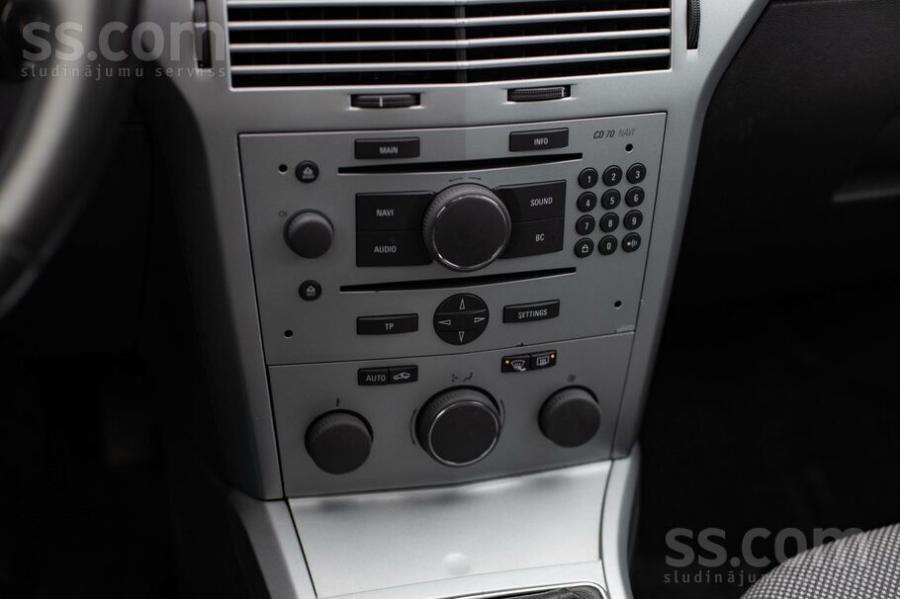 Zils Opel Astra 2009 Rīga, ar dzinēja tilpumu 1.30 L un nobraukumu 358 tūkst. km par 2290 €, foto 19 vietnē AUTOMOTO.COM.LV
