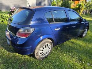 Blue Opel Astra 2009 in Utena, with an engine capacity of 1.36 L and mileage of 192 thousand km for 1100 €, photo 7 on AUTOMOTO.COM.LV
