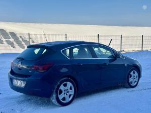 Zils Opel Astra 2010 Viļņa, ar dzinēja tilpumu 1.69 L un nobraukumu 320 tūkst. km par 2100 €, foto 5 vietnē AUTOMOTO.COM.LV