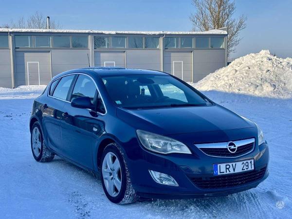Zils Opel Astra 2010 Viļņa, ar dzinēja tilpumu 1.69 L un nobraukumu 320 tūkst. km par 2100 €, foto 7 vietnē AUTOMOTO.COM.LV