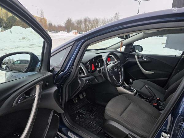 Zils Opel Astra 2010 Šauļi, ar dzinēja tilpumu 1.70 L un nobraukumu 230 tūkst. km par 2250 €, foto 8 vietnē AUTOMOTO.COM.LV