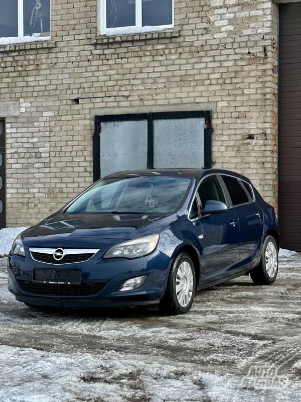 Zils Opel Astra 2010 Kretinga, ar dzinēja tilpumu 1.60 L un nobraukumu 280 tūkst. km par 4350 €, foto 1 vietnē AUTOMOTO.COM.LV