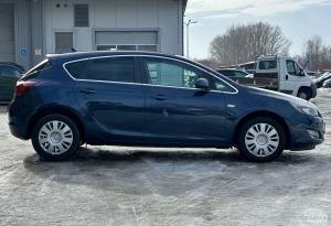 Zils Opel Astra 2010 Kretinga, ar dzinēja tilpumu 1.60 L un nobraukumu 280 tūkst. km par 4350 €, foto 5 vietnē AUTOMOTO.COM.LV