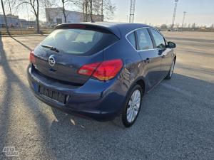 Zils Opel Astra 2010 Marijampole, ar dzinēja tilpumu 1.60 L un nobraukumu 250 tūkst. km par 2550 €, foto 5 vietnē AUTOMOTO.COM.LV
