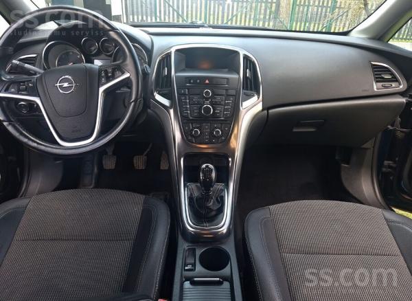 Zils Opel Astra 2010 Rīga, ar dzinēja tilpumu 1.70 L un nobraukumu 255 tūkst. km par 2850 €, foto 6 vietnē AUTOMOTO.COM.LV