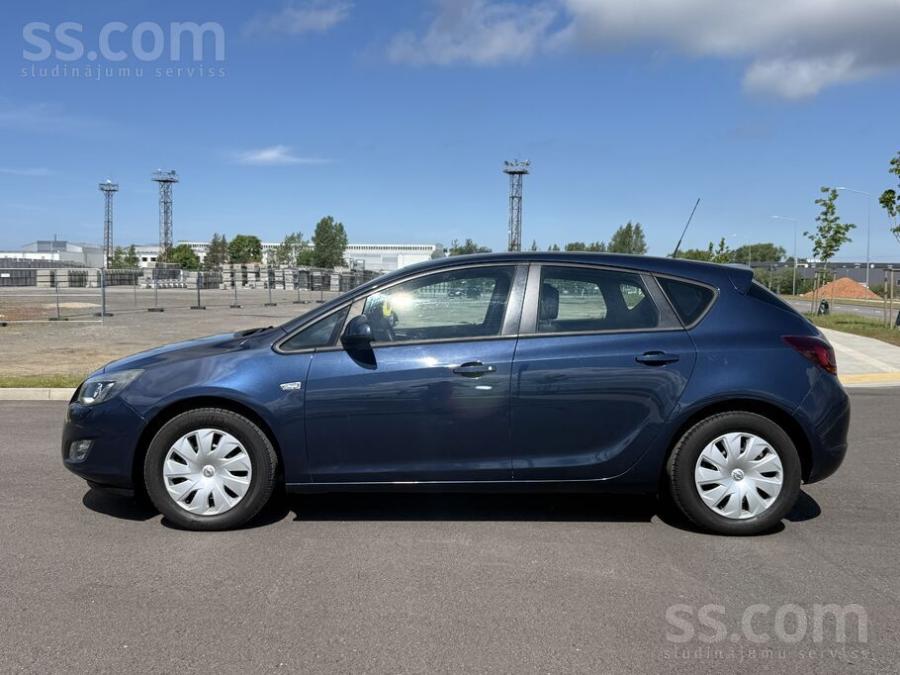 Zils Opel Astra 2010 Liepāja, ar dzinēja tilpumu 1.60 L un nobraukumu 183 tūkst. km par 4400 €, foto 6 vietnē AUTOMOTO.COM.LV