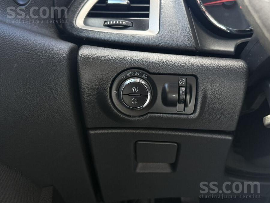 Zils Opel Astra 2010 Liepāja, ar dzinēja tilpumu 1.60 L un nobraukumu 183 tūkst. km par 4400 €, foto 20 vietnē AUTOMOTO.COM.LV