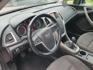 Blue Opel Astra 2010 in Kaunas, with an engine capacity of 1.70 L and mileage of 325 thousand km for 2750 €, photo 9 on AUTOMOTO.COM.LV