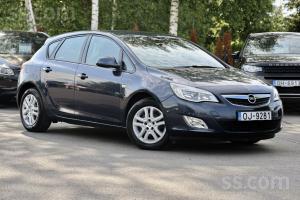 Синий Опель Астра 2010 в Елгава, объемом двигателя 1.60 л и пробегом 182 тыс. км за 3750 €, фото  на AUTOMOTO.COM.LV