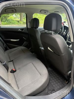 Zils Opel Astra 2010 Rīga, ar dzinēja tilpumu 1.70 L un nobraukumu 206 tūkst. km par 3100 €, foto 7 vietnē AUTOMOTO.COM.LV