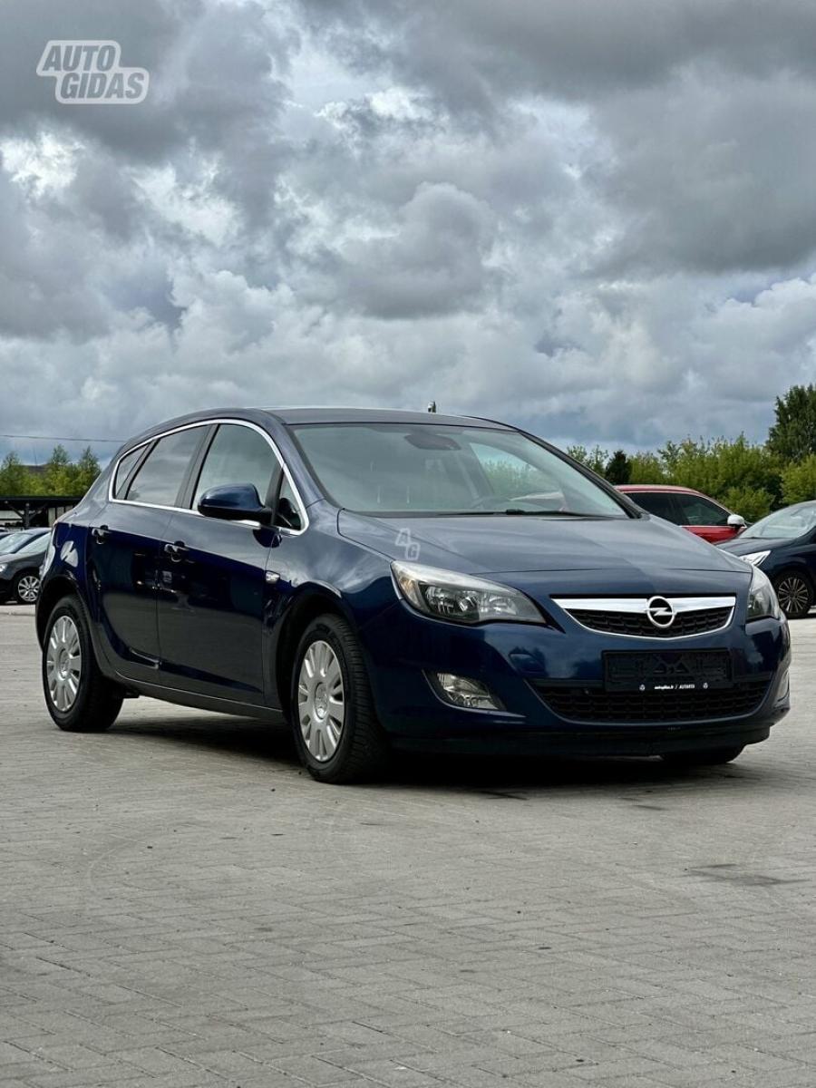 Zils Opel Astra 2010 Kretinga, ar dzinēja tilpumu 1.60 L un nobraukumu 280 tūkst. km par 4000 €, foto 4 vietnē AUTOMOTO.COM.LV