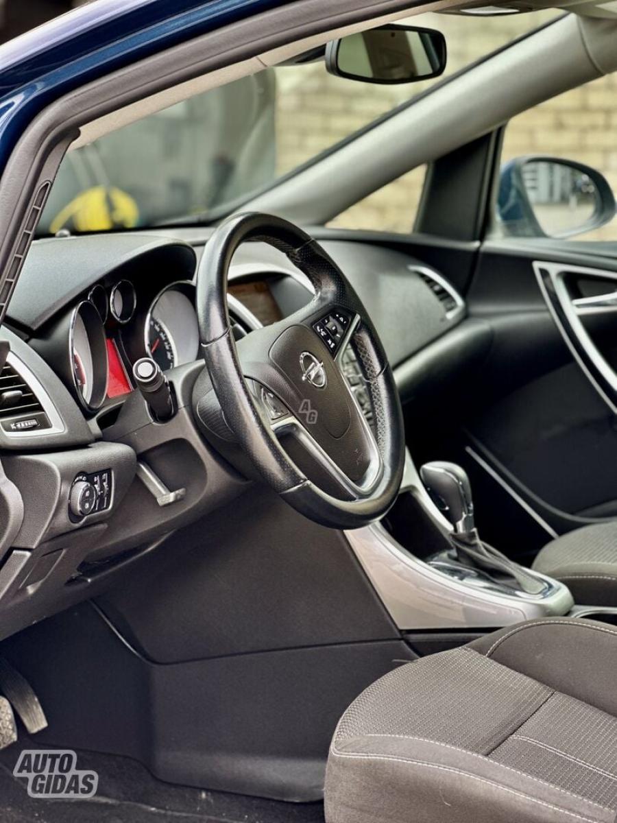 Zils Opel Astra 2010 Kretinga, ar dzinēja tilpumu 1.60 L un nobraukumu 280 tūkst. km par 4000 €, foto 12 vietnē AUTOMOTO.COM.LV