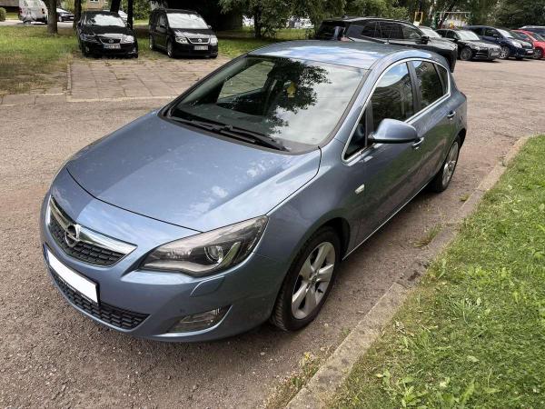 Zils Opel Astra 2010 Kauņa, ar dzinēja tilpumu 1.40 L un nobraukumu 203 tūkst. km par 2600 €, foto 3 vietnē AUTOMOTO.COM.LV