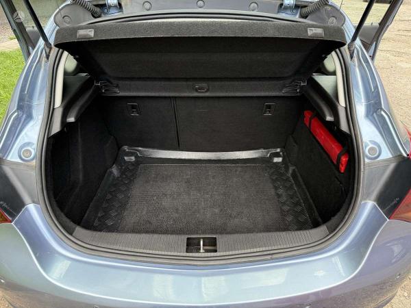 Zils Opel Astra 2010 Kauņa, ar dzinēja tilpumu 1.40 L un nobraukumu 203 tūkst. km par 2600 €, foto 8 vietnē AUTOMOTO.COM.LV