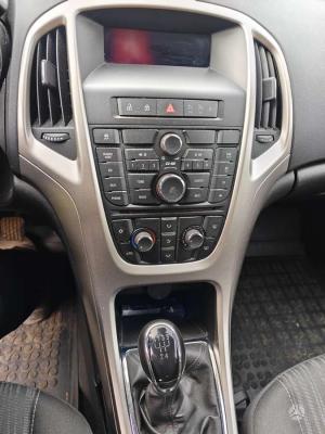 Zils Opel Astra 2010 Viļņa, ar dzinēja tilpumu 1.40 L un nobraukumu 124 tūkst. km par 1350 €, foto 6 vietnē AUTOMOTO.COM.LV
